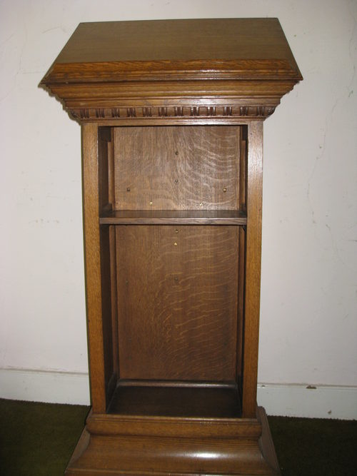OAK CHURCH LECTERN - Antiques Atlas