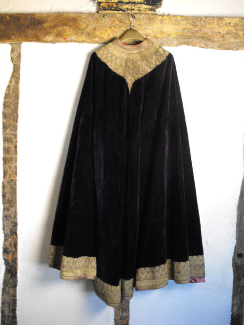 Antiques Atlas - Victorian Embroidered Mantle Cloak